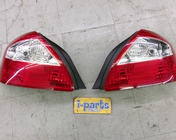 Nissan - Used! F50 Cima genuine tail light set (left and right ...