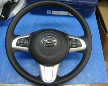 Daihatsu - Move (L150 series) genuine steering - Nengun Performance
