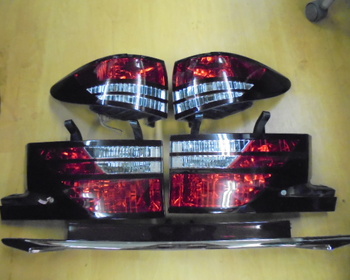 Toyota - Estima (30 series) genuine tail lens set - Nengun Performance