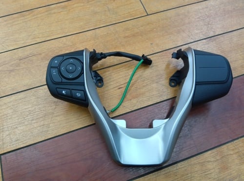 Toyota - 80 Voxy genuine steering switch panel - Nengun Performance