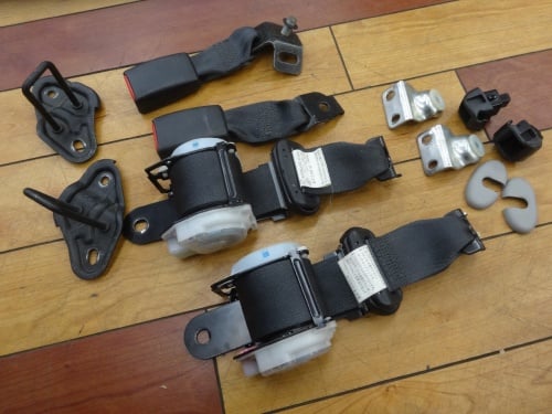 Honda - Integra Type R (DC5) genuine rear seat belt - Nengun Performance