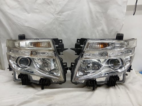 Unknown - Nissan Motor Co., Ltd. - Elgrand (E52/early model) genuine ...